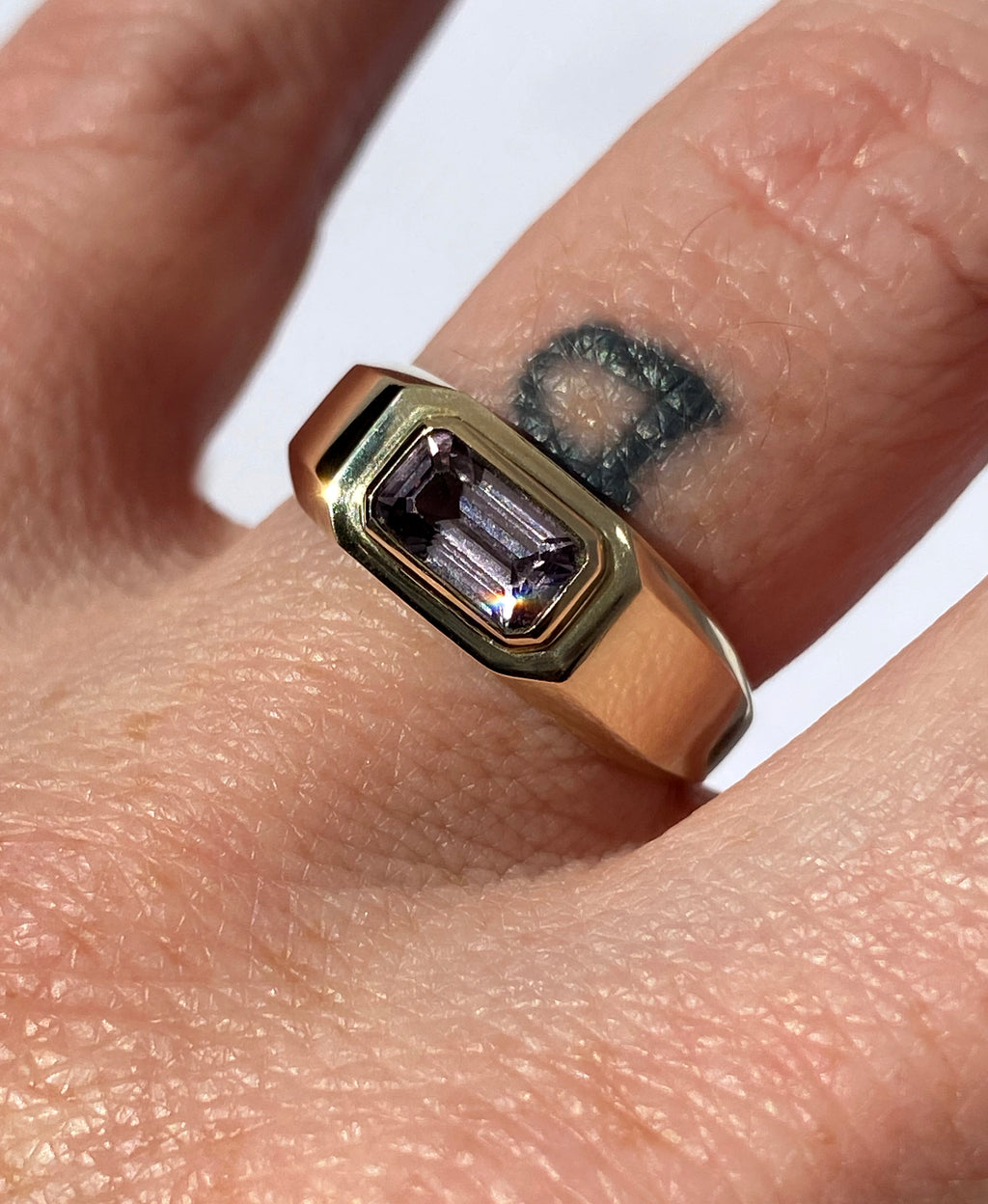 Anna Marrone - Geo Signet Ring - Purple Emerald Cut Spinel – AESTAS