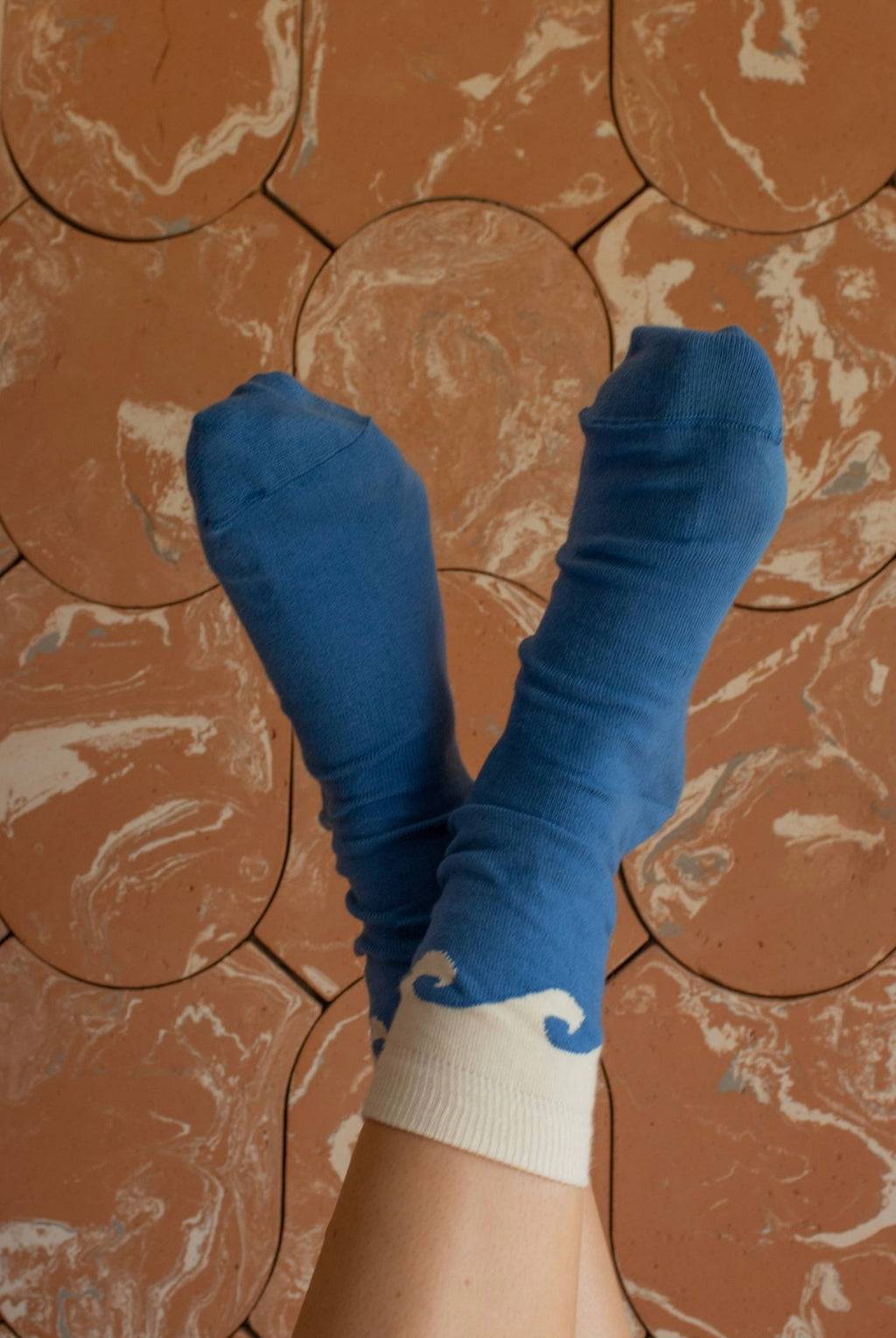 Wave Socks in Cobalt Blue – AESTAS